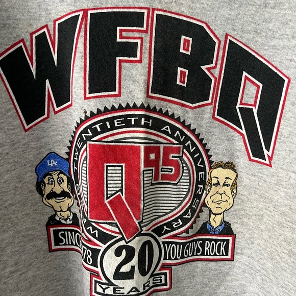 LOGO 7 | Shirts | Vintage Logo 7 Q95 Bob Tom Sweatshirt | Poshmark